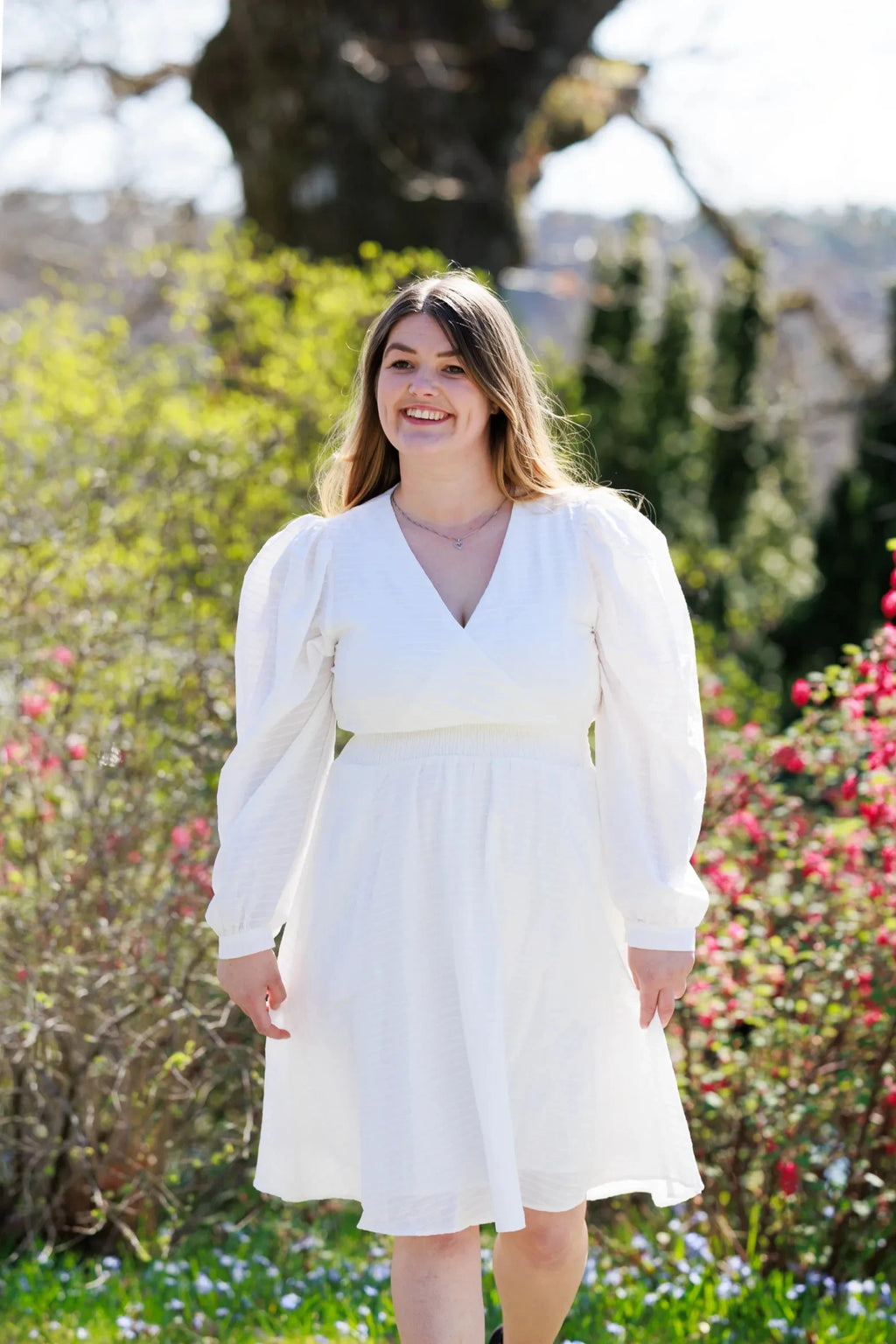 Belle Kjole - Bright White – Careless