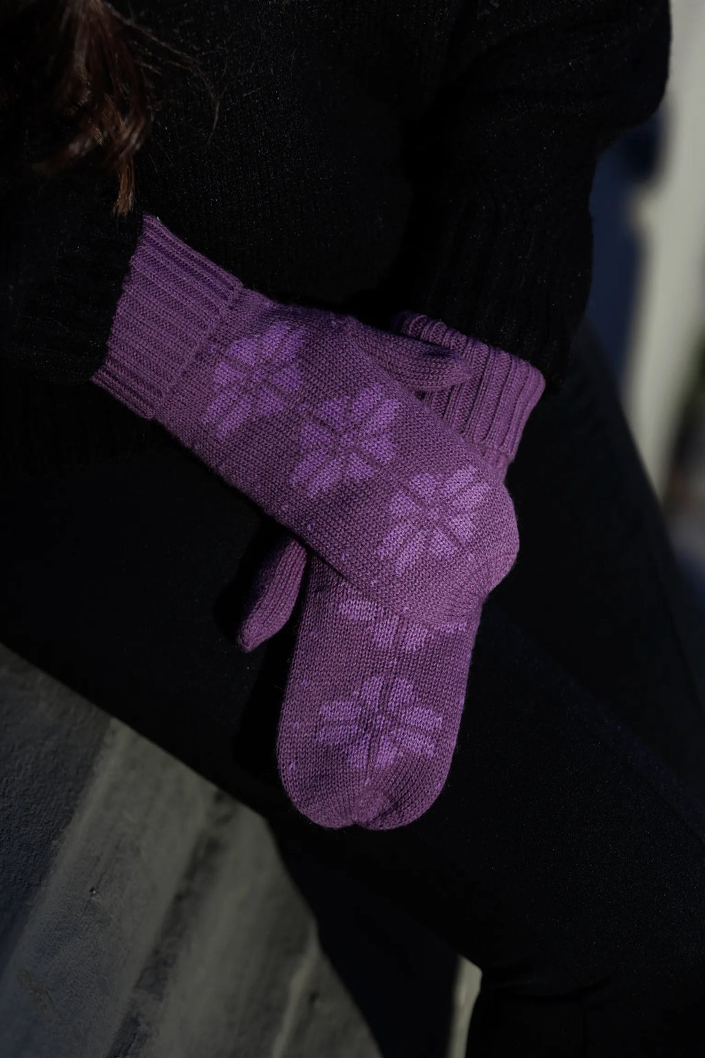 Anne Ullvotter - Chinese Violet – Careless